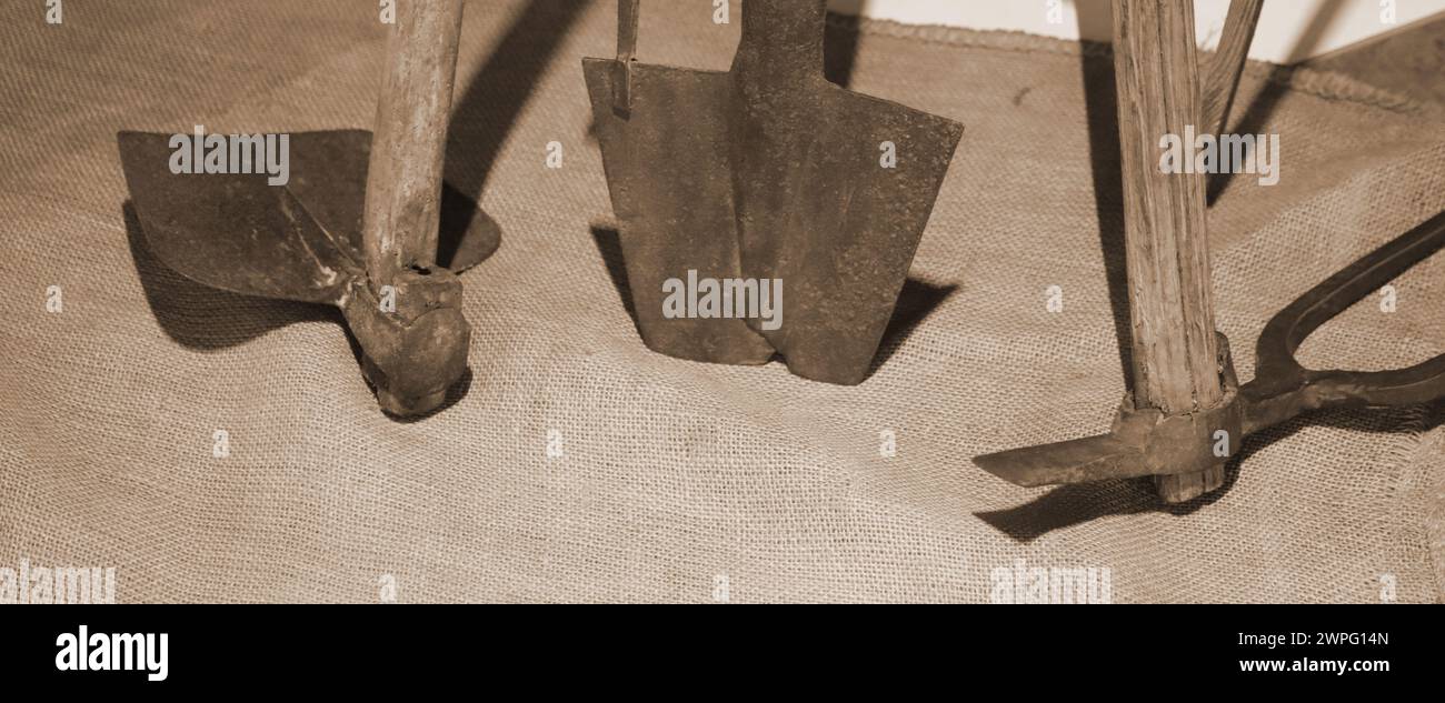 Old farmers tools hi-res stock photography and images - Alamy