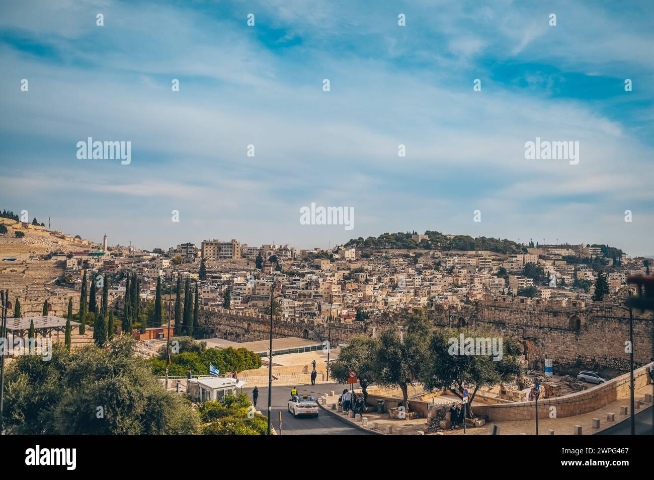 November 27, 2022 - Jerusalem, Israel. Tourist crowd and Jewish gather ...
