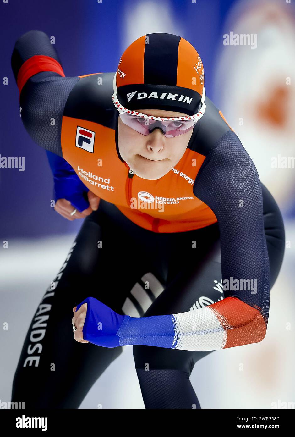 INZELL - Isabel Grevelt (NED) during the women's 500 meters at the ...
