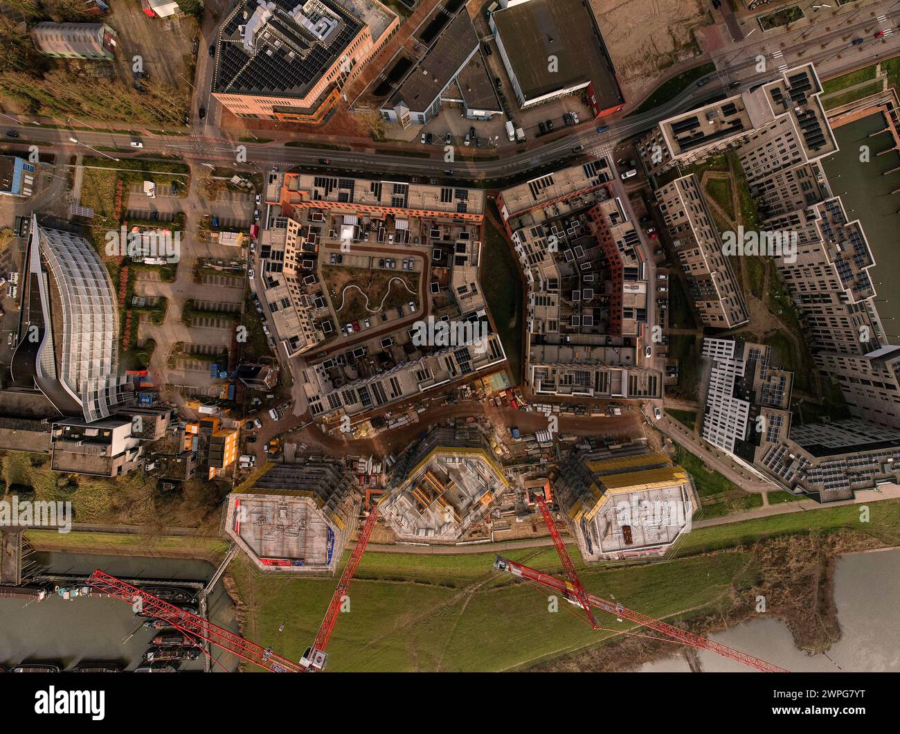 Top down blueprint aerial view of real estate project PUUR21 new ...