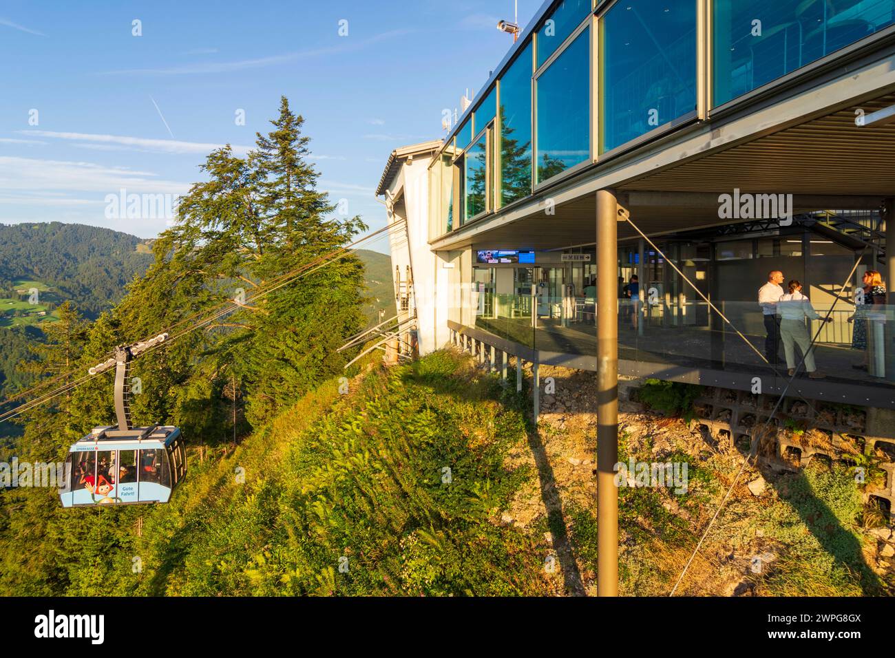 Karren restaurant hi-res stock photography and images - Alamy
