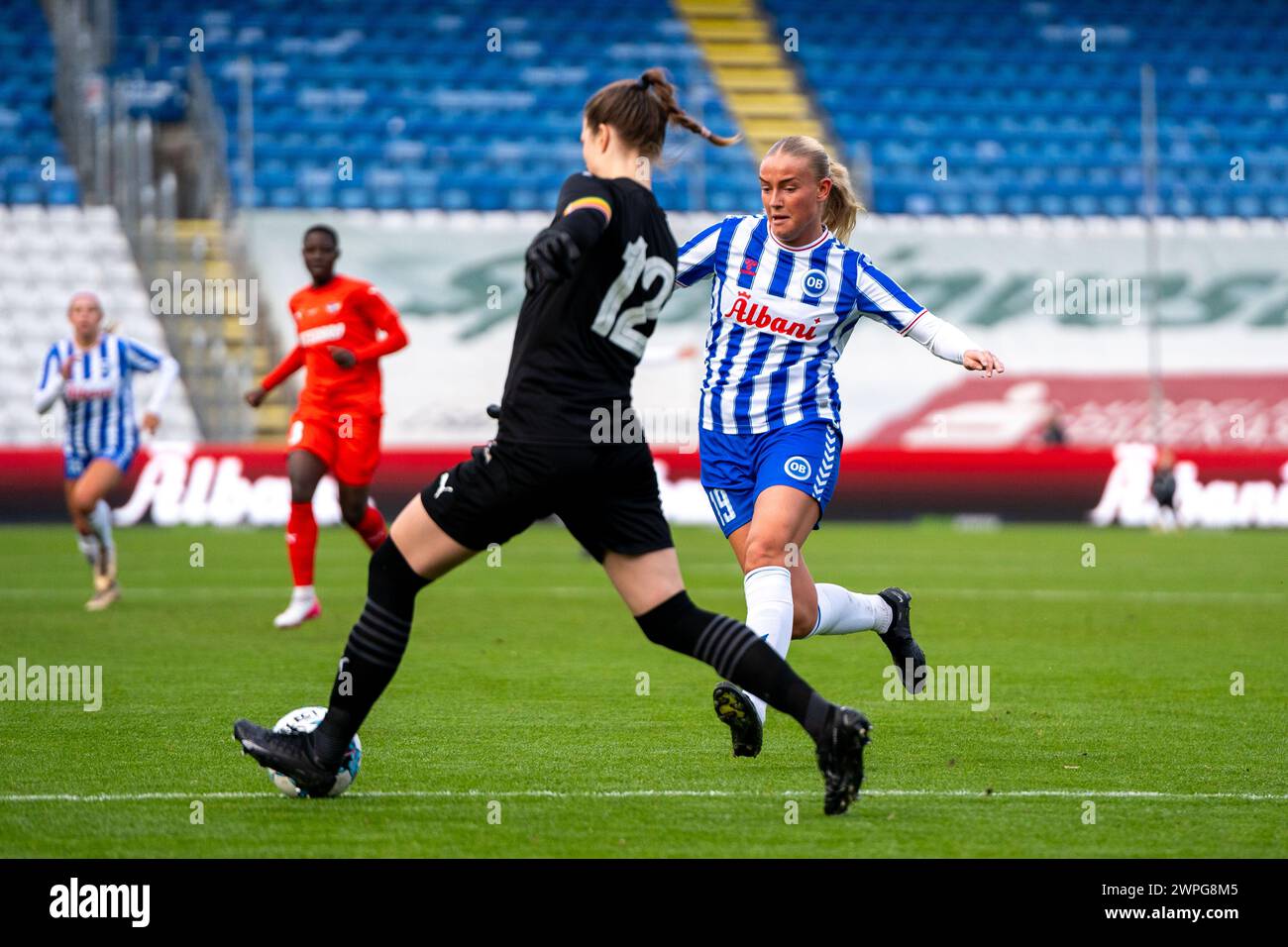 Anna q hi-res stock photography and images - Alamy