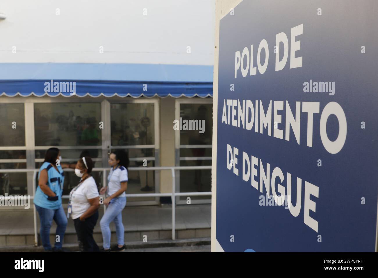 Patients with dengue fever and symptoms of the disease seek medical ...