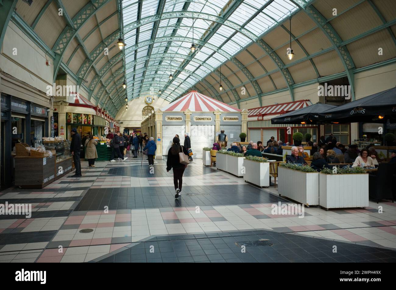 Interior of the Grainger Market in the centre of Newcastle Stock Photo ...