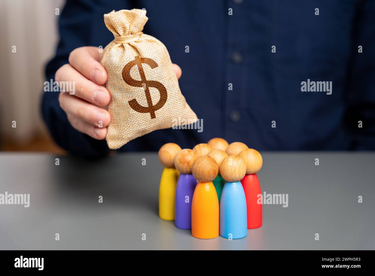 Social infrastructure group hi-res stock photography and images - Alamy