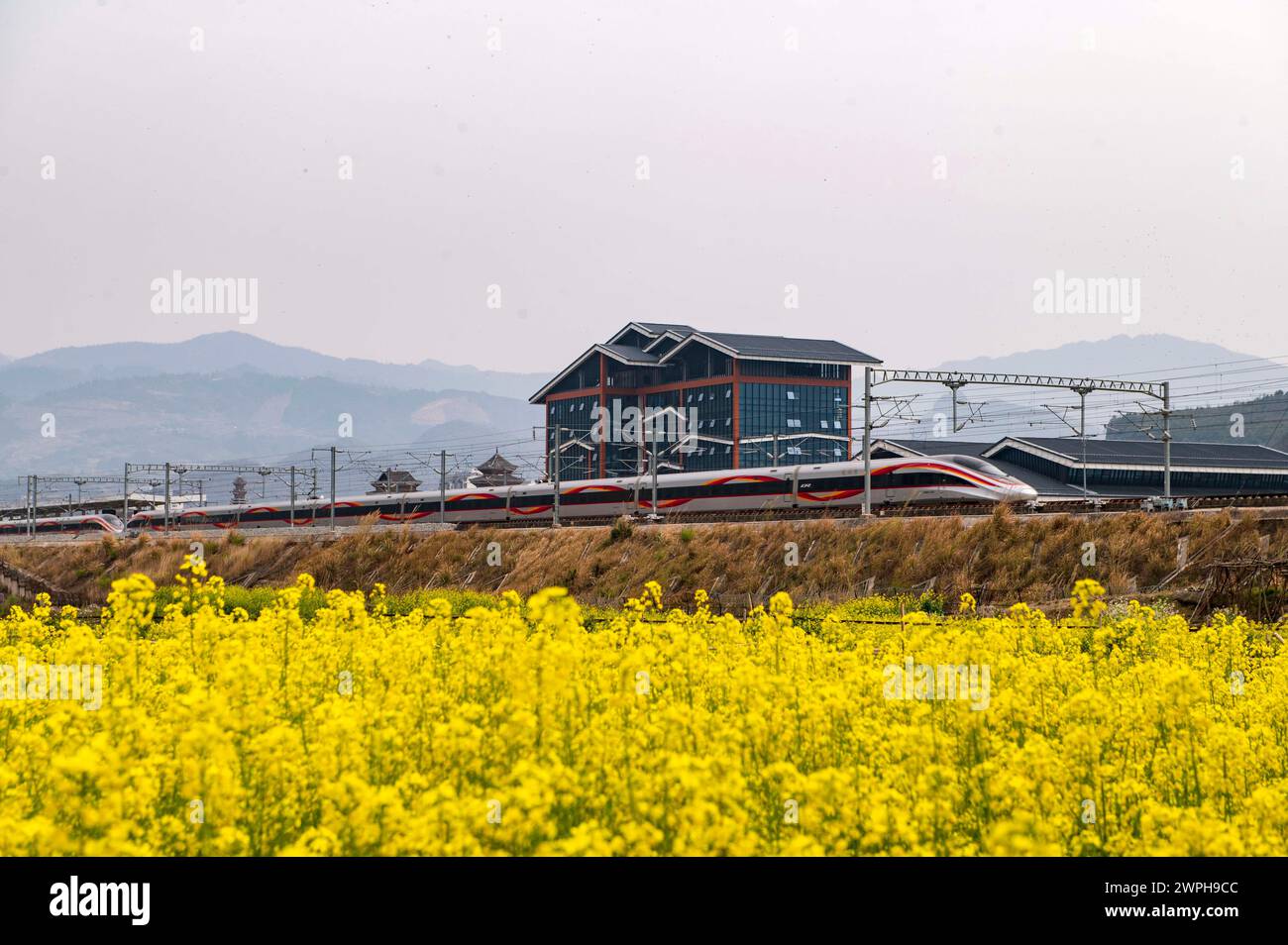 Guiyang guangzhou high speed railway hi-res stock photography and ...