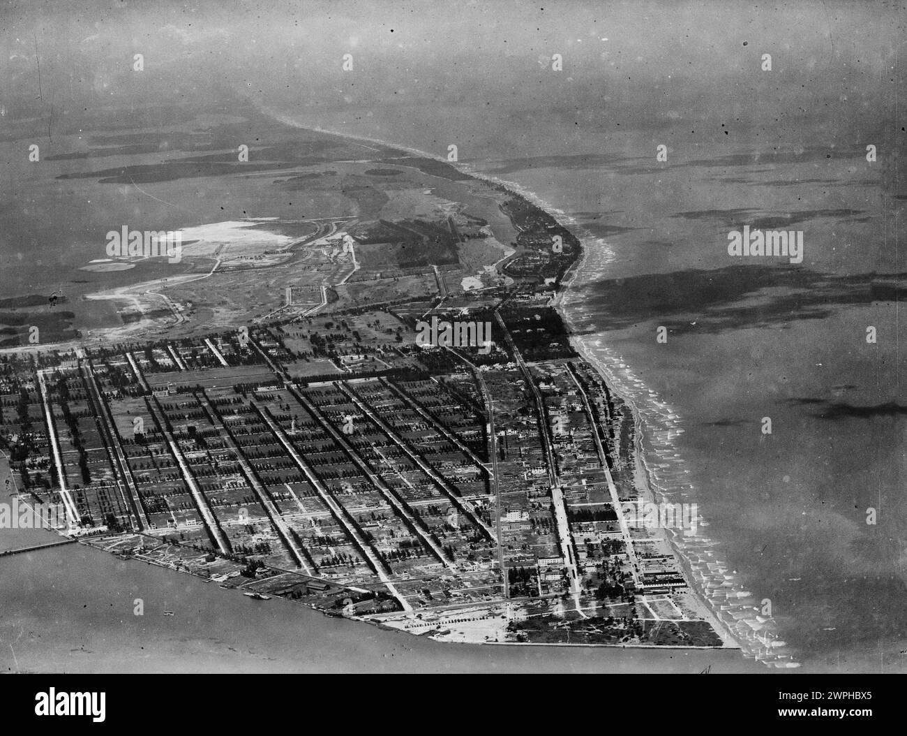 1920s beach photo hi-res stock photography and images - Alamy