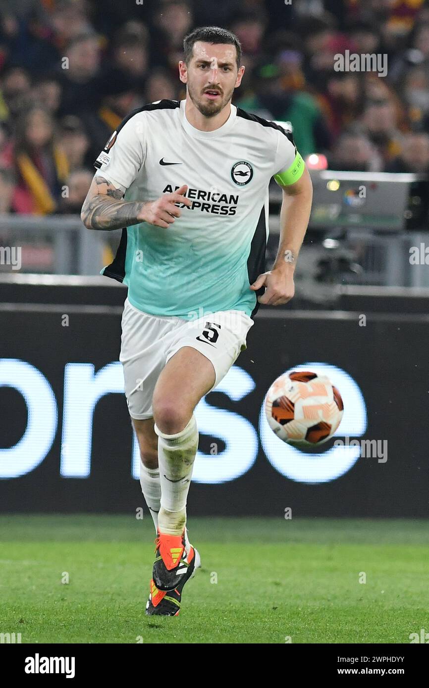 Brighton footballer lewis dunk hi-res stock photography and images - Alamy