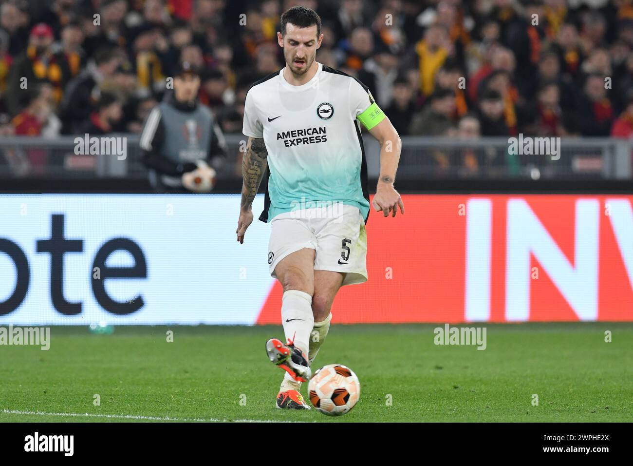 Footballer lewis dunk hi-res stock photography and images - Alamy