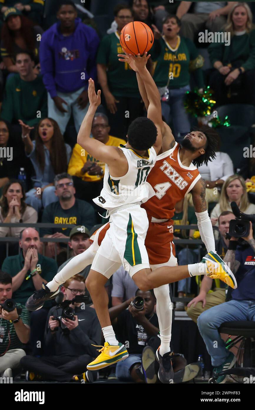 WACO, TX - MARCH 04: Texas Longhorns guard Tyrese Hunter (4) gets a ...