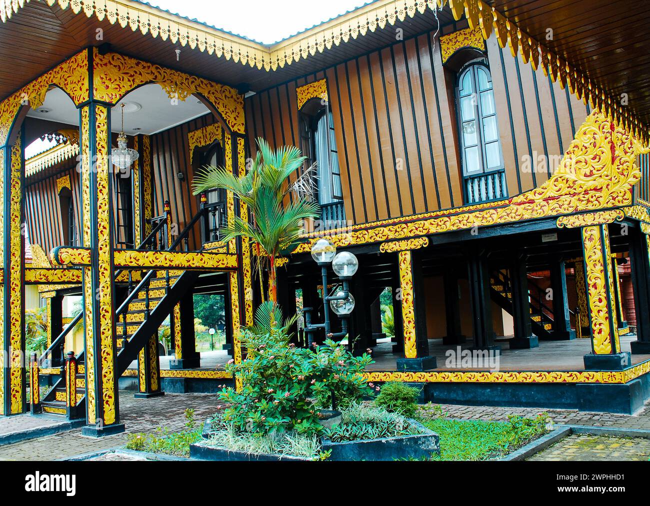 Traditional House Of Riau Stock Photo - Alamy