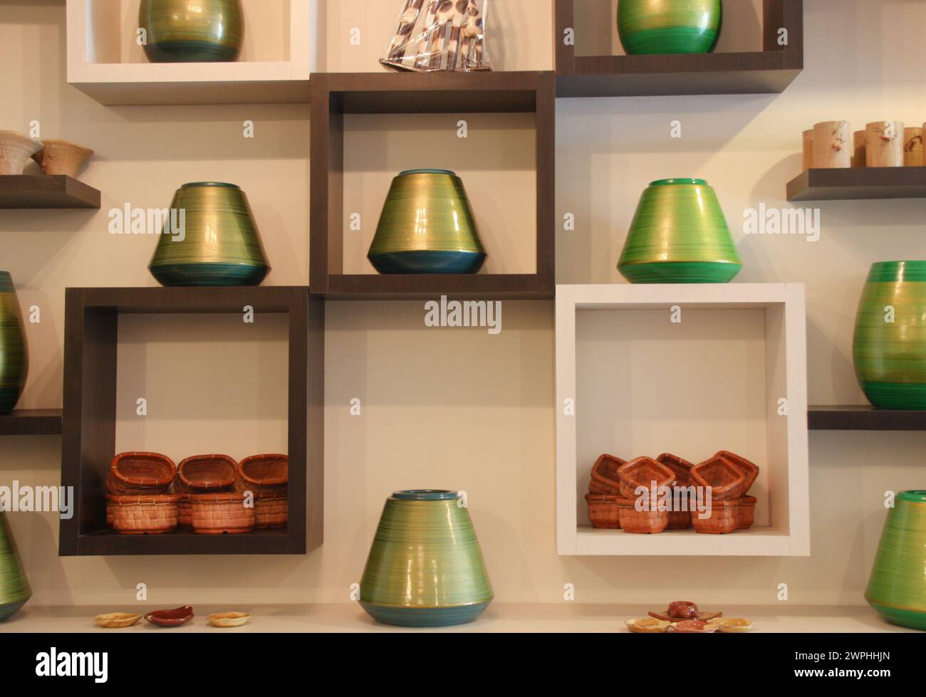 pottery display on the gallery Stock Photo - Alamy