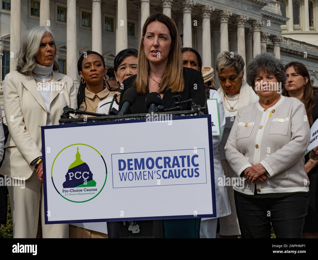 Caitlin bernard hi-res stock photography and images - Alamy