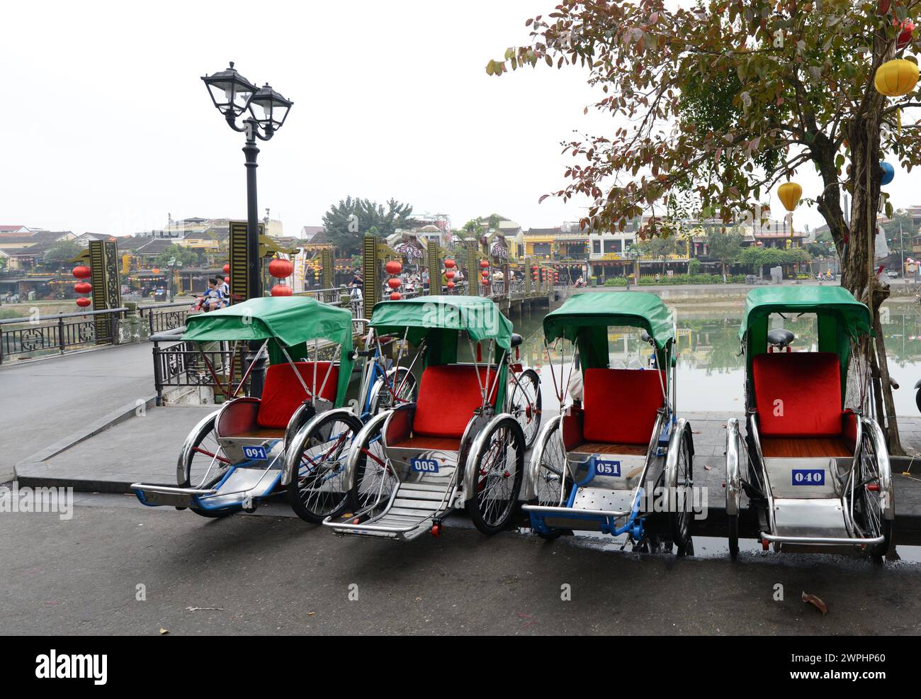 Parked cyclos hi-res stock photography and images - Alamy