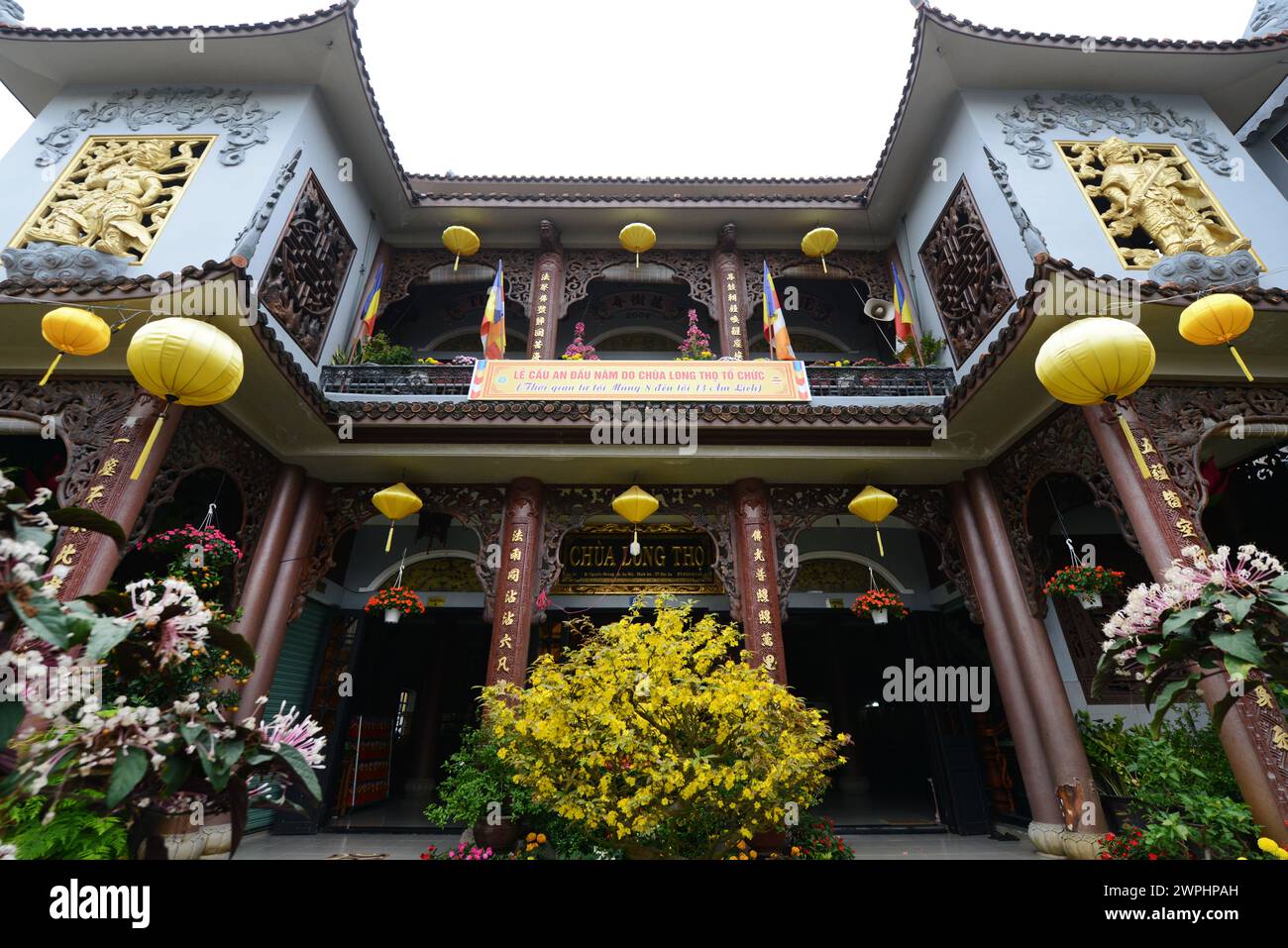 A beautiful traditional building on An Hoi island in Hoi An, Vietnam ...