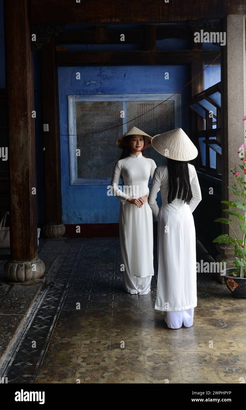 Vietnamese models in a shoot at the Hoa Van Le Nghia Buddhist temple in ...