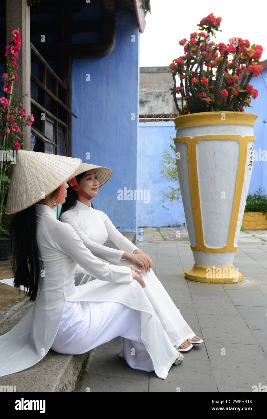 Vietnamese models in a shoot at the Hoa Van Le Nghia Buddhist temple in ...
