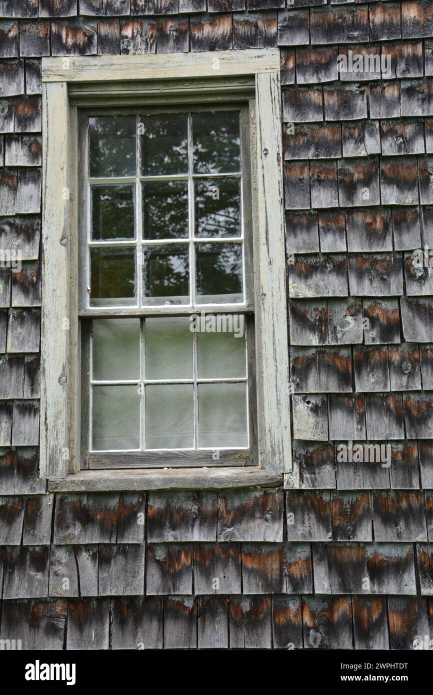 East Coast cedar shake house and its various parts forming design of ...
