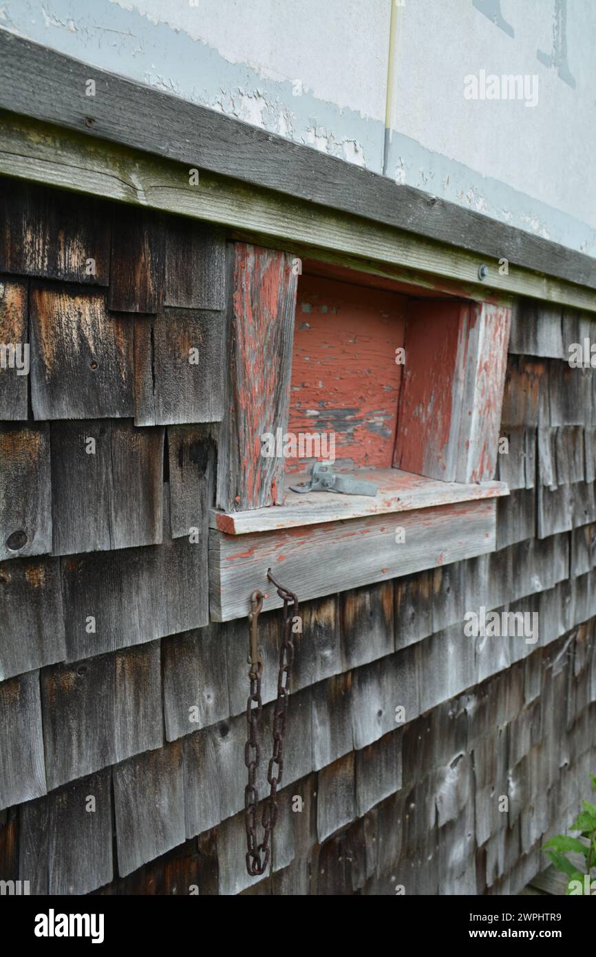 East Coast cedar shake house and its various parts forming design of ...