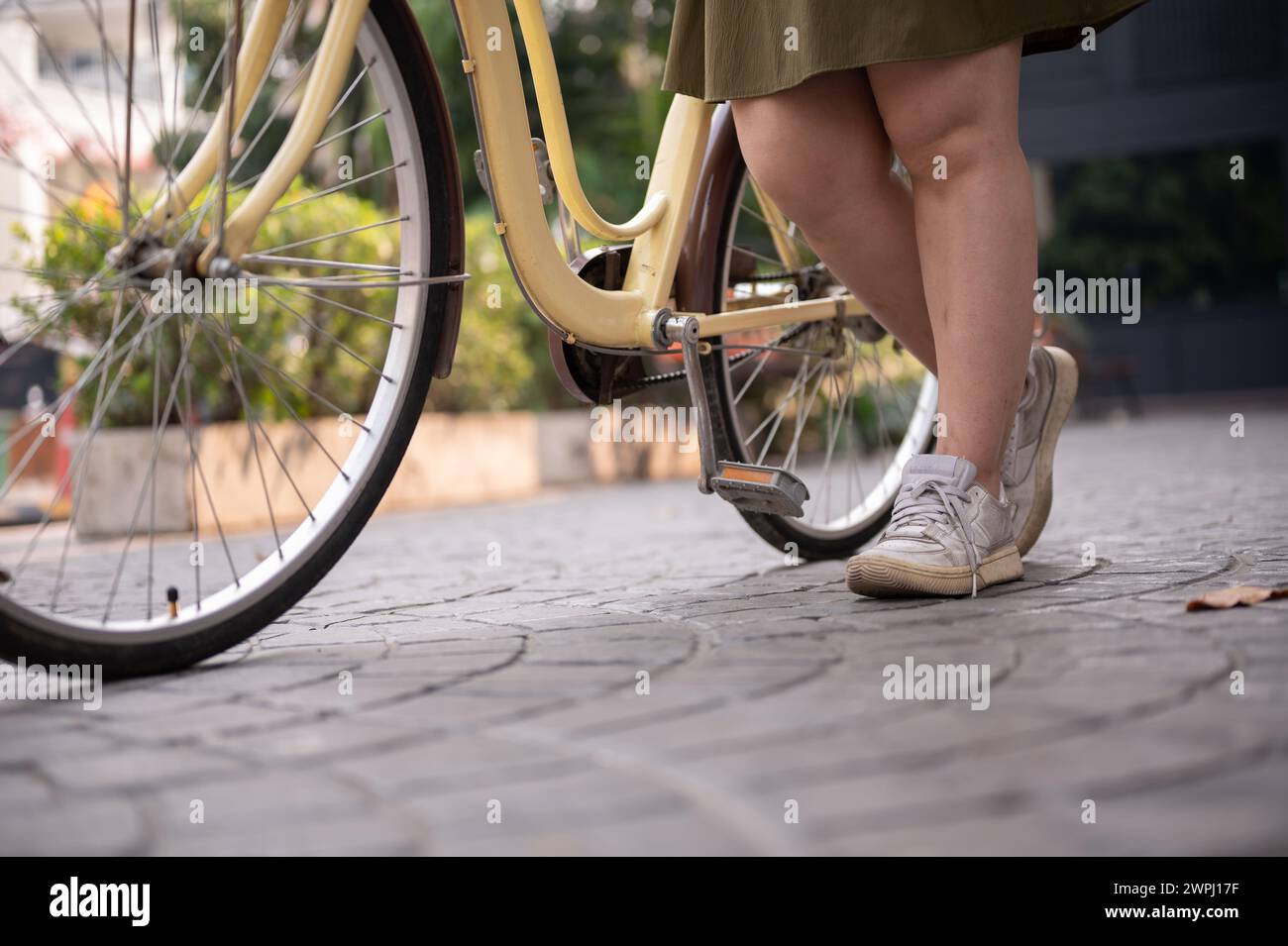 Beautiful shot young womans legs hi-res stock photography and images ...