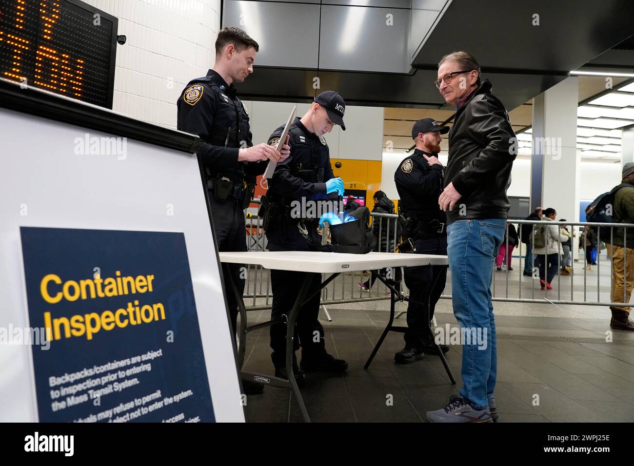 Mental health progrpam hi-res stock photography and images - Alamy