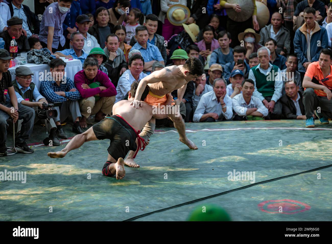 Traditional wrestling in a Vietnamese village Stock Photo - Alamy