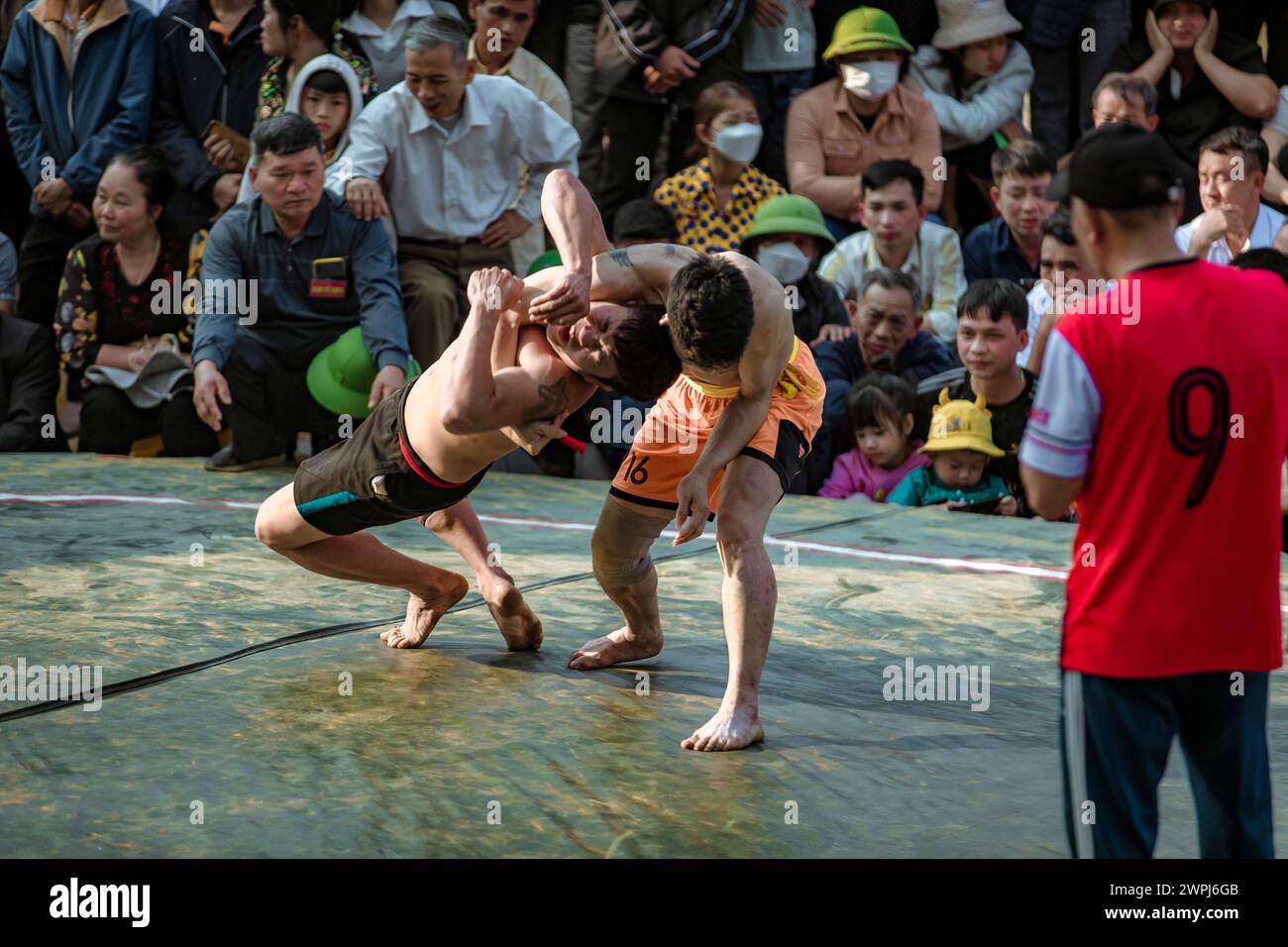 Traditional wrestling in a Vietnamese village Stock Photo - Alamy