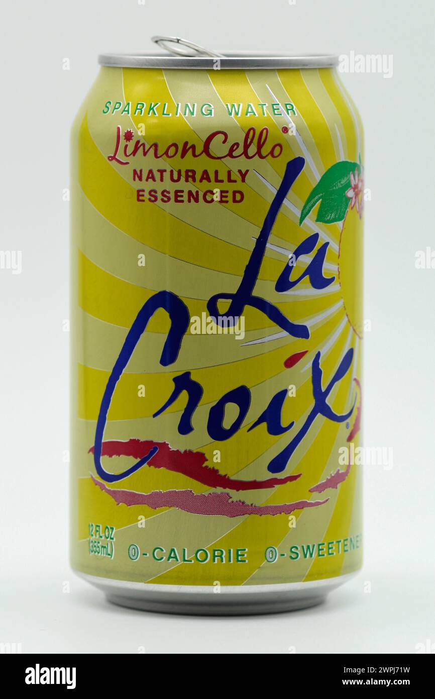 LaCroix Limoncello sparkling water can Stock Photo - Alamy