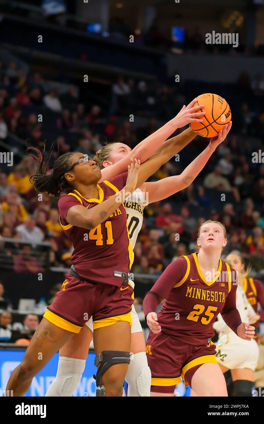 Minneapolis, Minnesota, USA. 7th Mar, 2024. Minnesota Golden Gophers ...