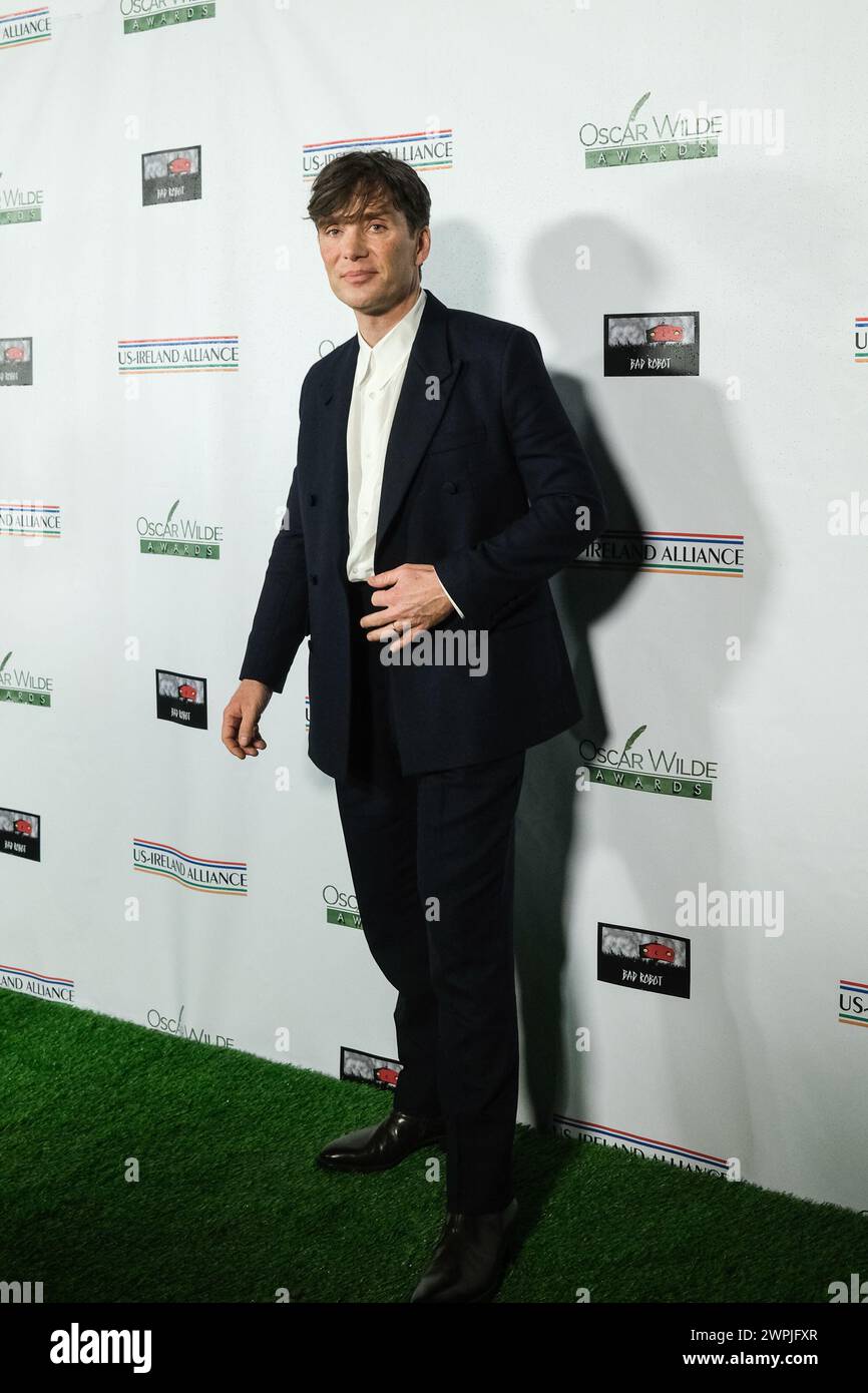 Santa Monica, USA. 07th Mar, 2024. Cillian Murphy arrives at the 18th ...