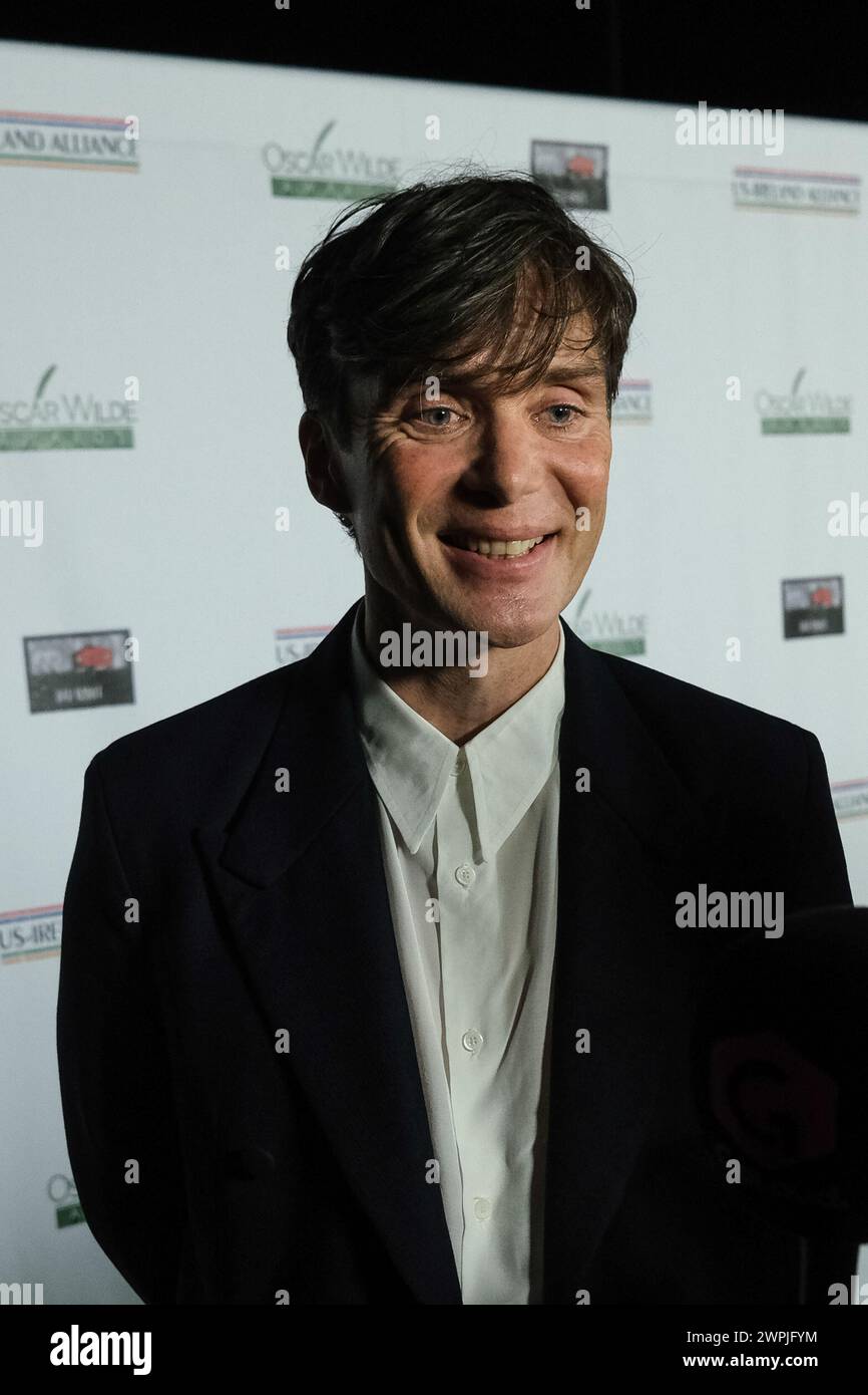 Santa Monica, USA. 07th Mar, 2024. Cillian Murphy arrives at the 18th ...