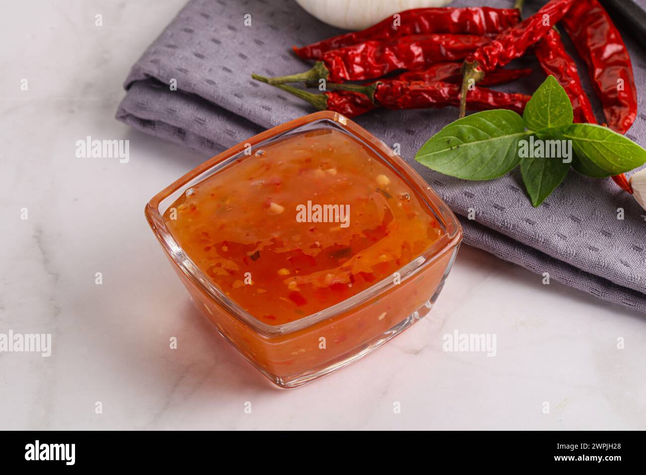 Chilli sauce splash hi-res stock photography and images - Alamy