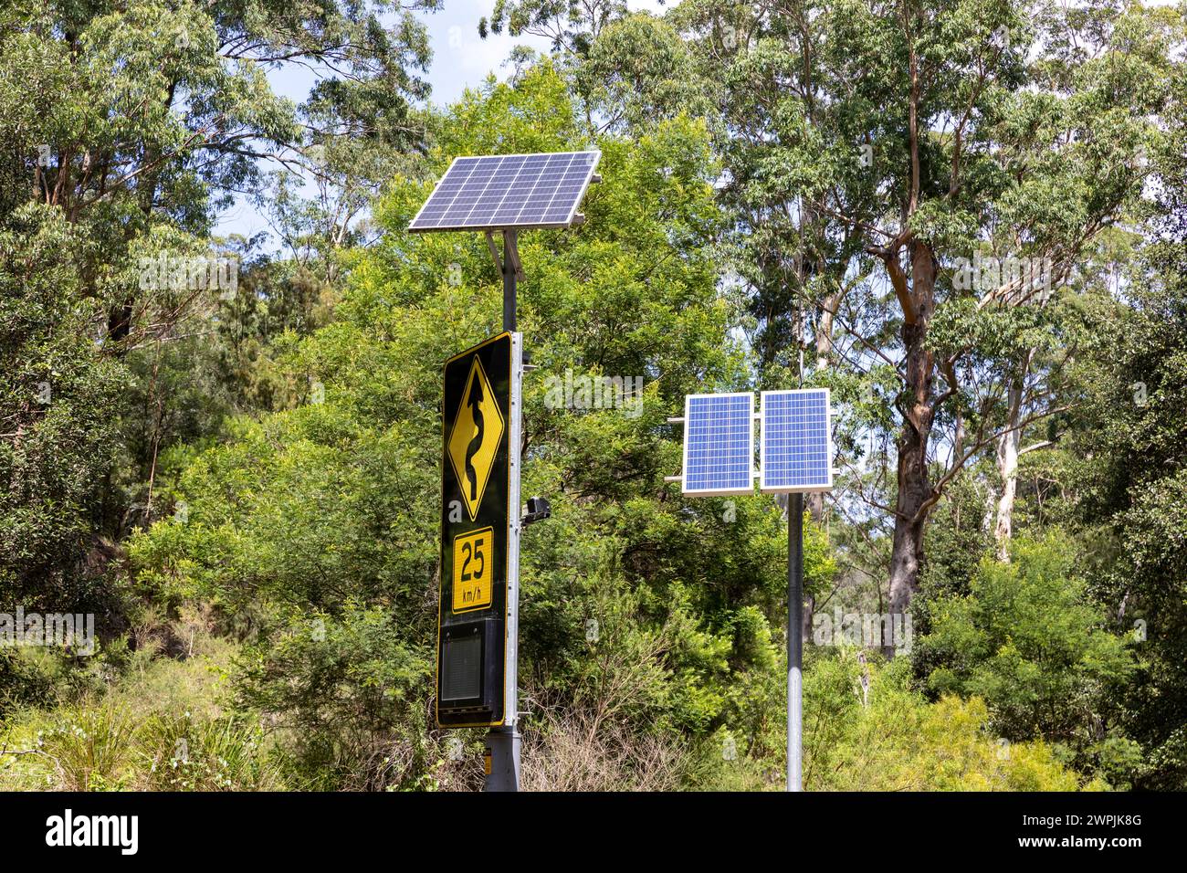 Australian road sign for 25 kilometre speed limit powered by the suns ...