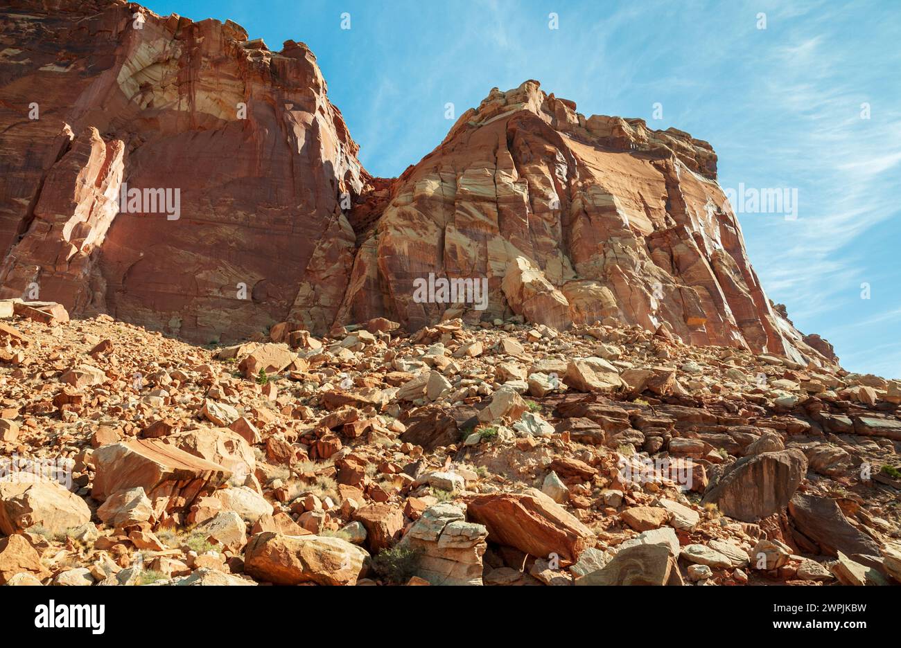 Capitol reef trails hi-res stock photography and images - Alamy