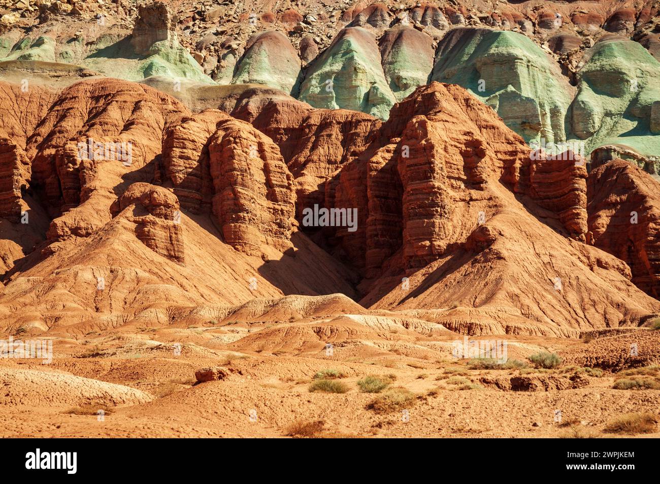 Colorful Layers of earth within the Colorado Plateau Physiographic ...