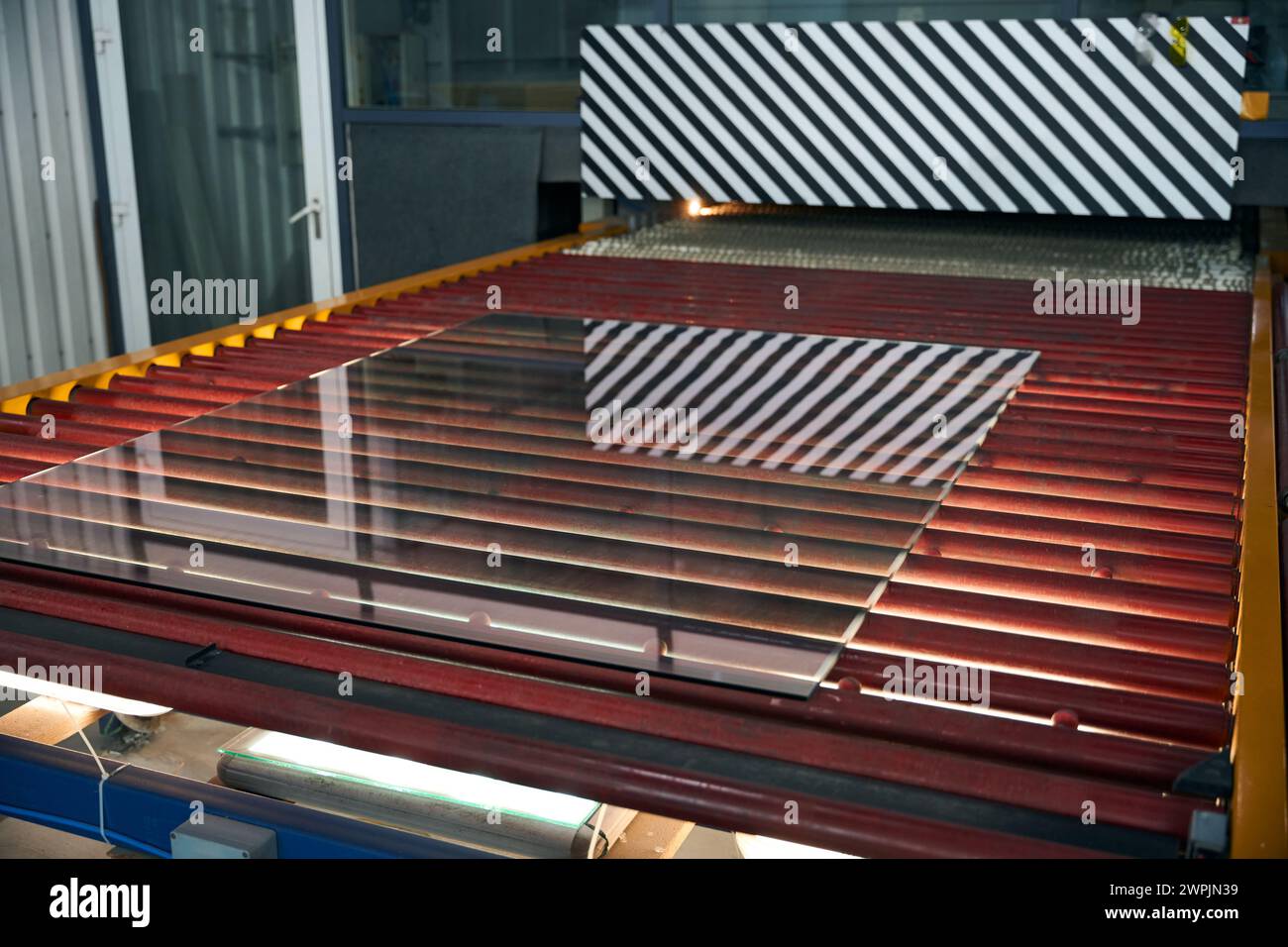Technological process of glass tempering using thermal equipment Stock ...