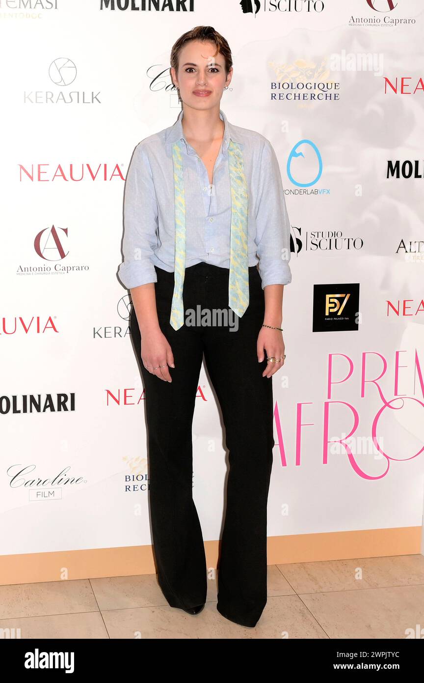 Angela Curri bei der 20. Verleihung des Premio Afrodite 2024 im Cinema ...