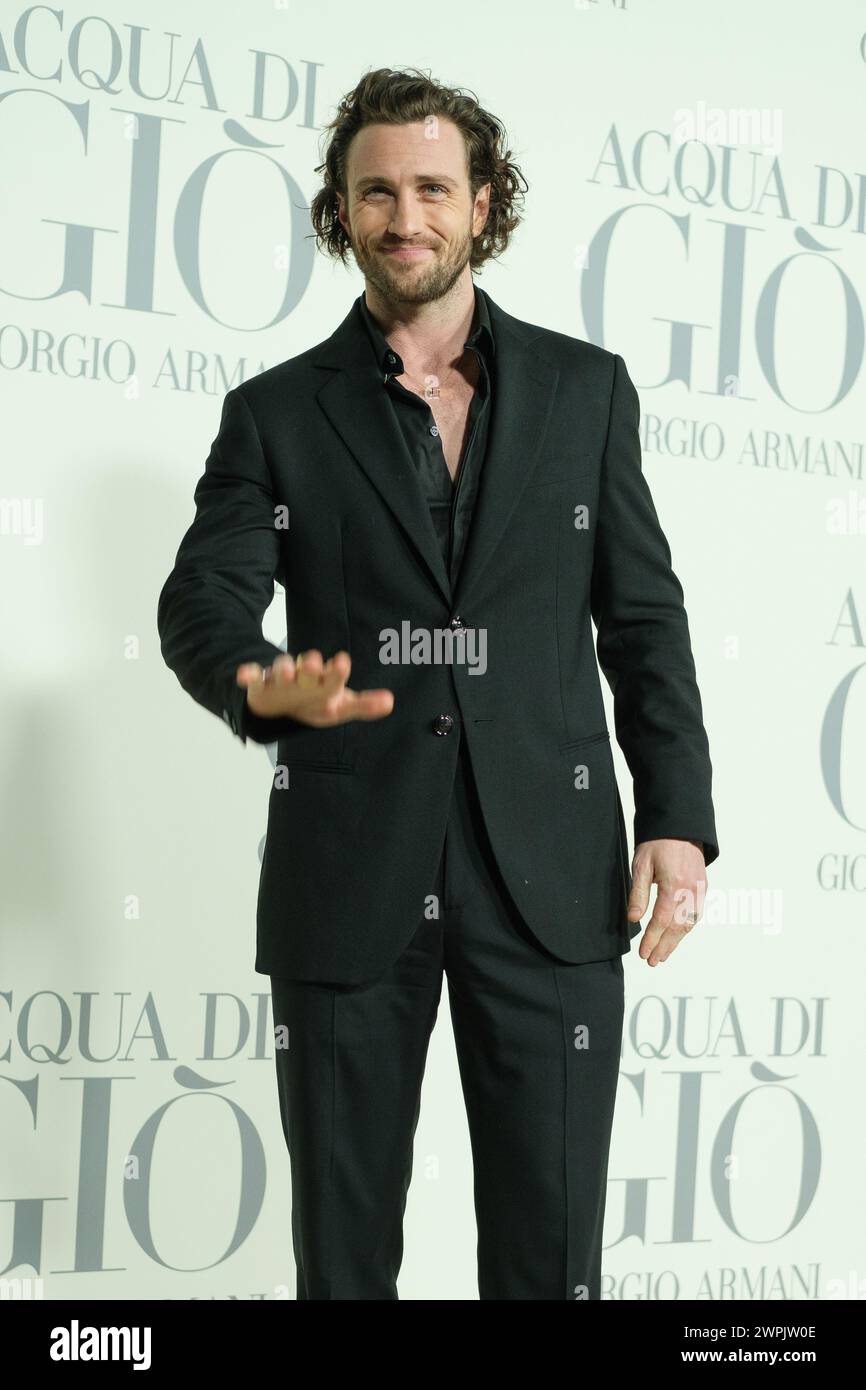 Aaron Taylor Johnson attends the Madrid photocall for "ACQUA DI GIO" By ...