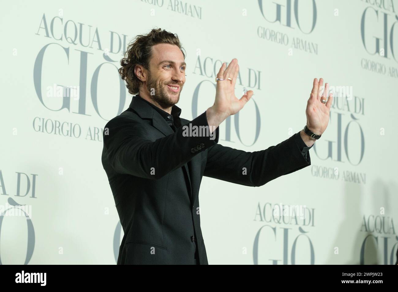 Aaron Taylor Johnson attends the Madrid photocall for "ACQUA DI GIO" By ...