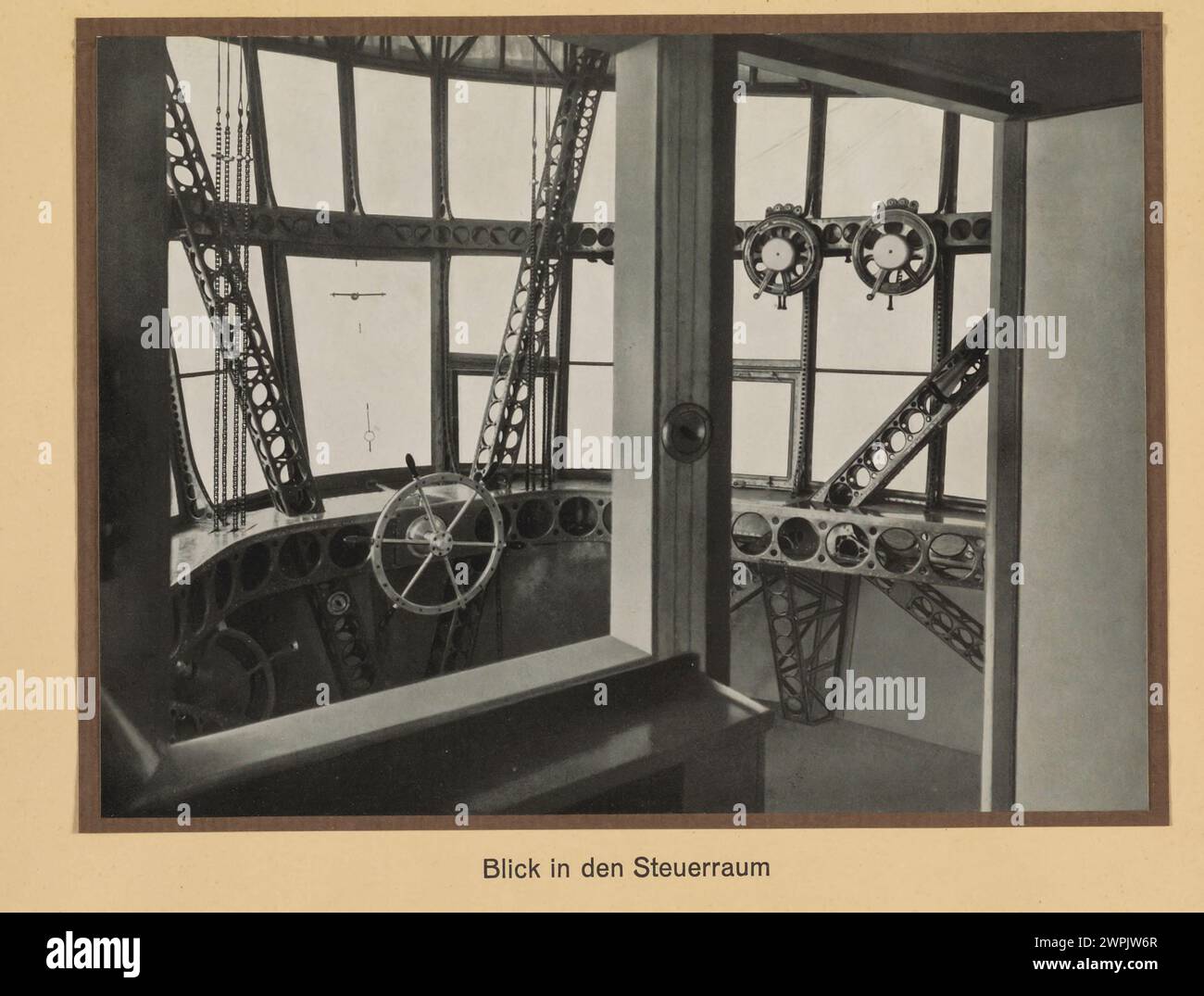Graf Zeppelin Cockpit