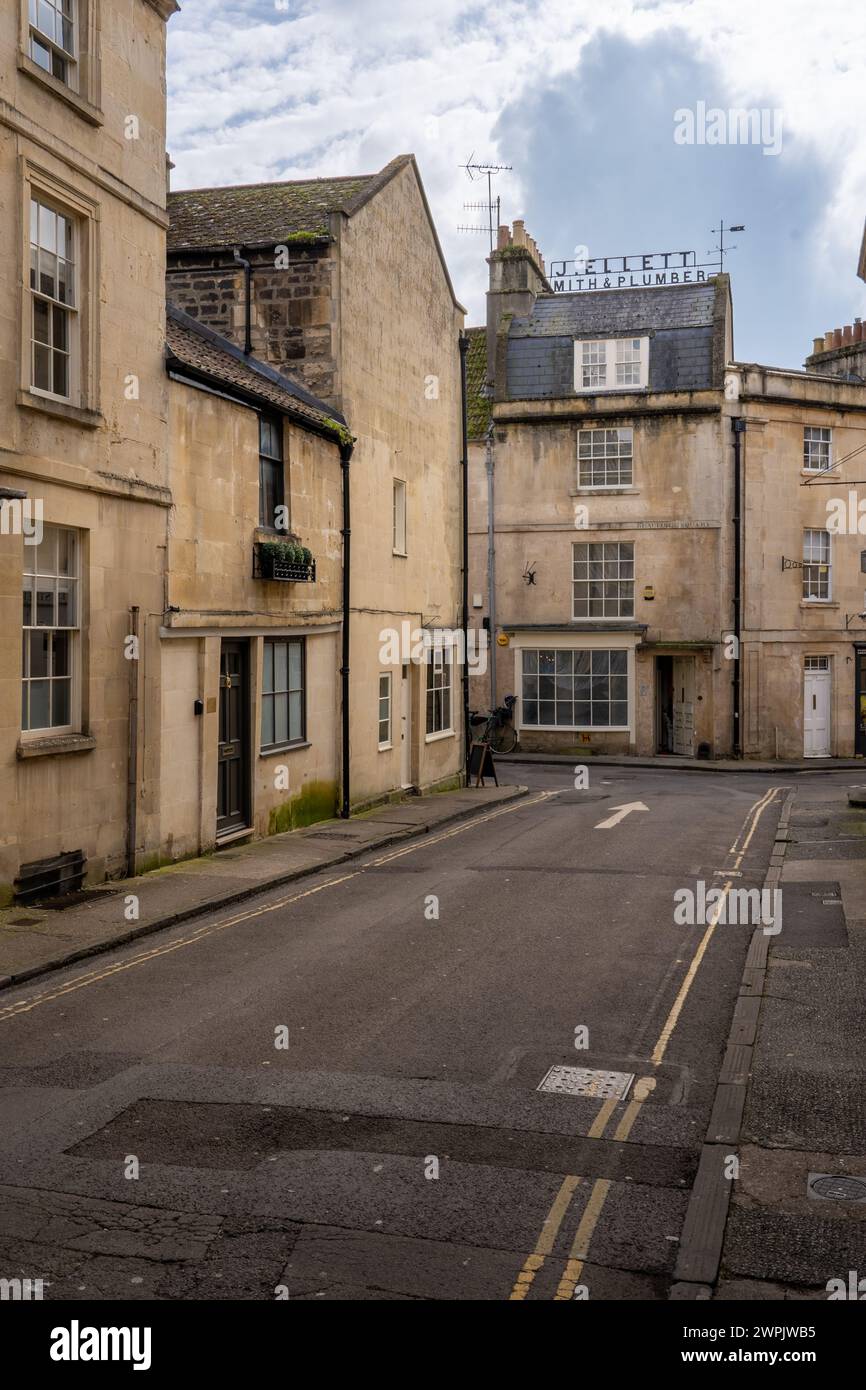 A quiet back street in Bath, Somerset, UK Stock Photo - Alamy
