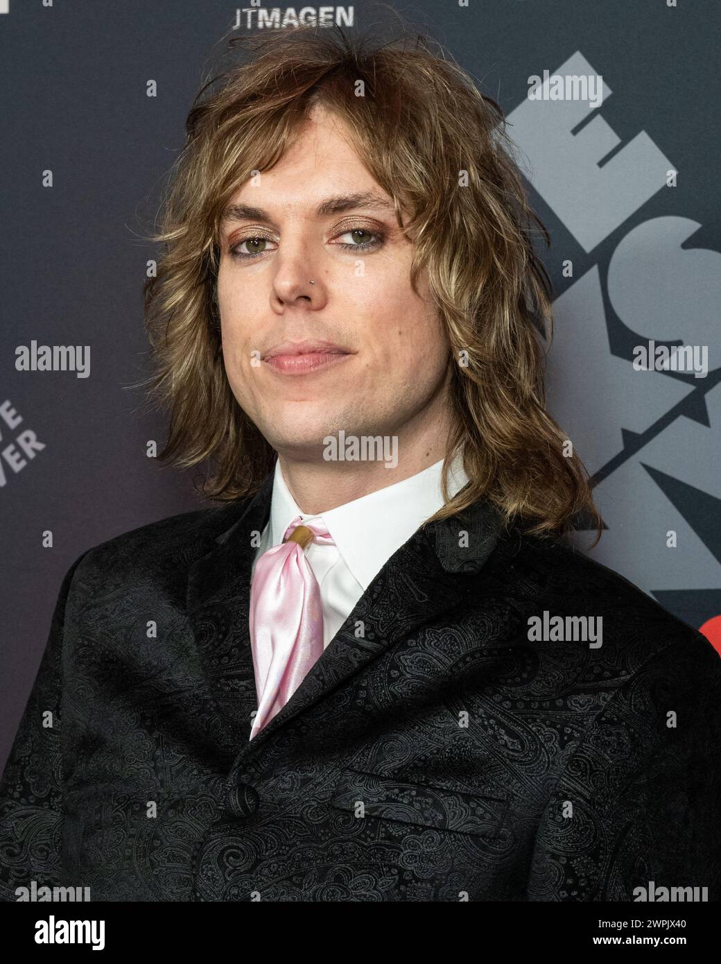 New York, USA. 07th Mar, 2024. Luke Spiller arrives on the red carpet ...