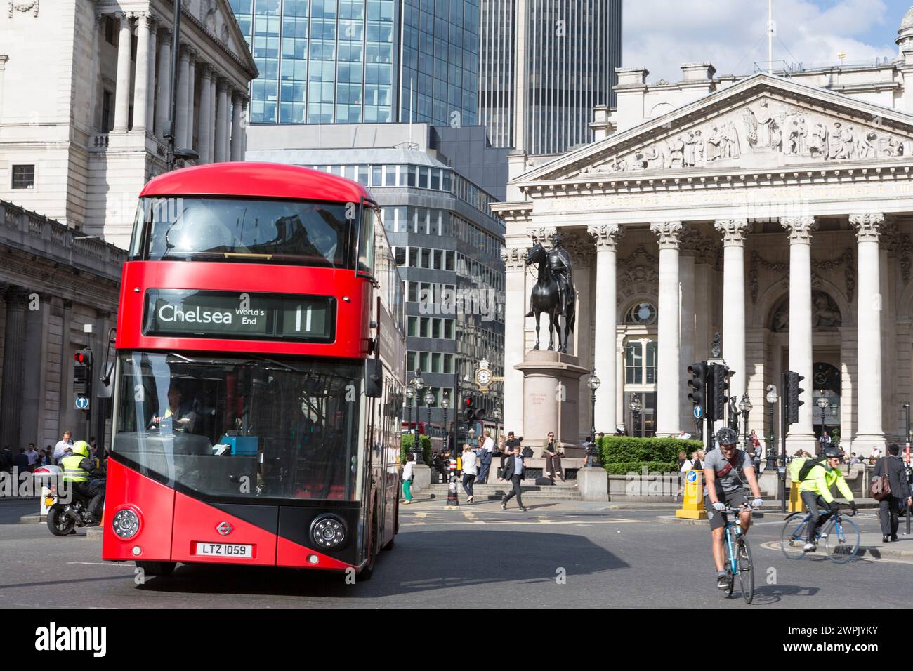 UK, London, view down Threadneedle Street towards the Royal Exchange ...