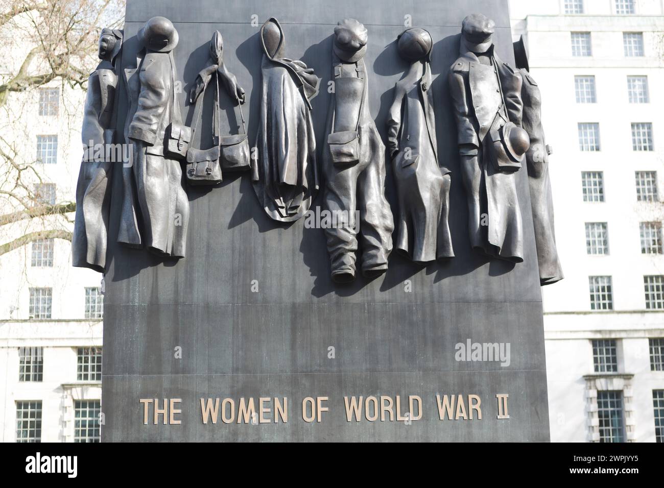 The women of world war ii monument hi-res stock photography and images ...