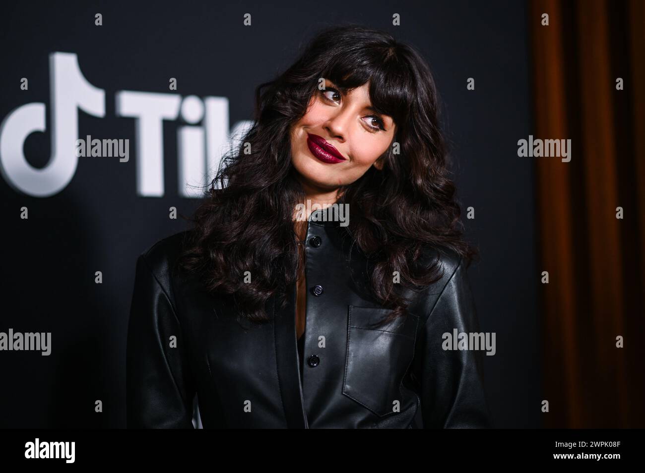Los Angeles, USA. 07th Mar, 2024. Jameela Jamil walking on the red ...