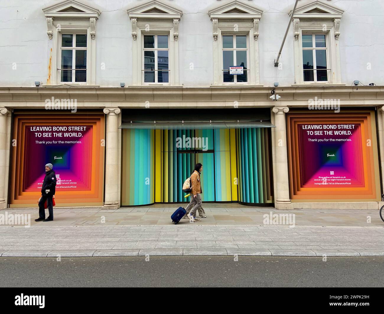 Store farewell hi-res stock photography and images - Alamy
