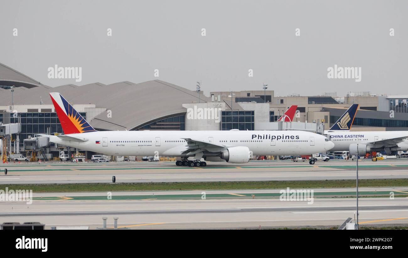 RP-C7782 Philippine Airlines Boeing 777-3F6ER am Los Angeles ...