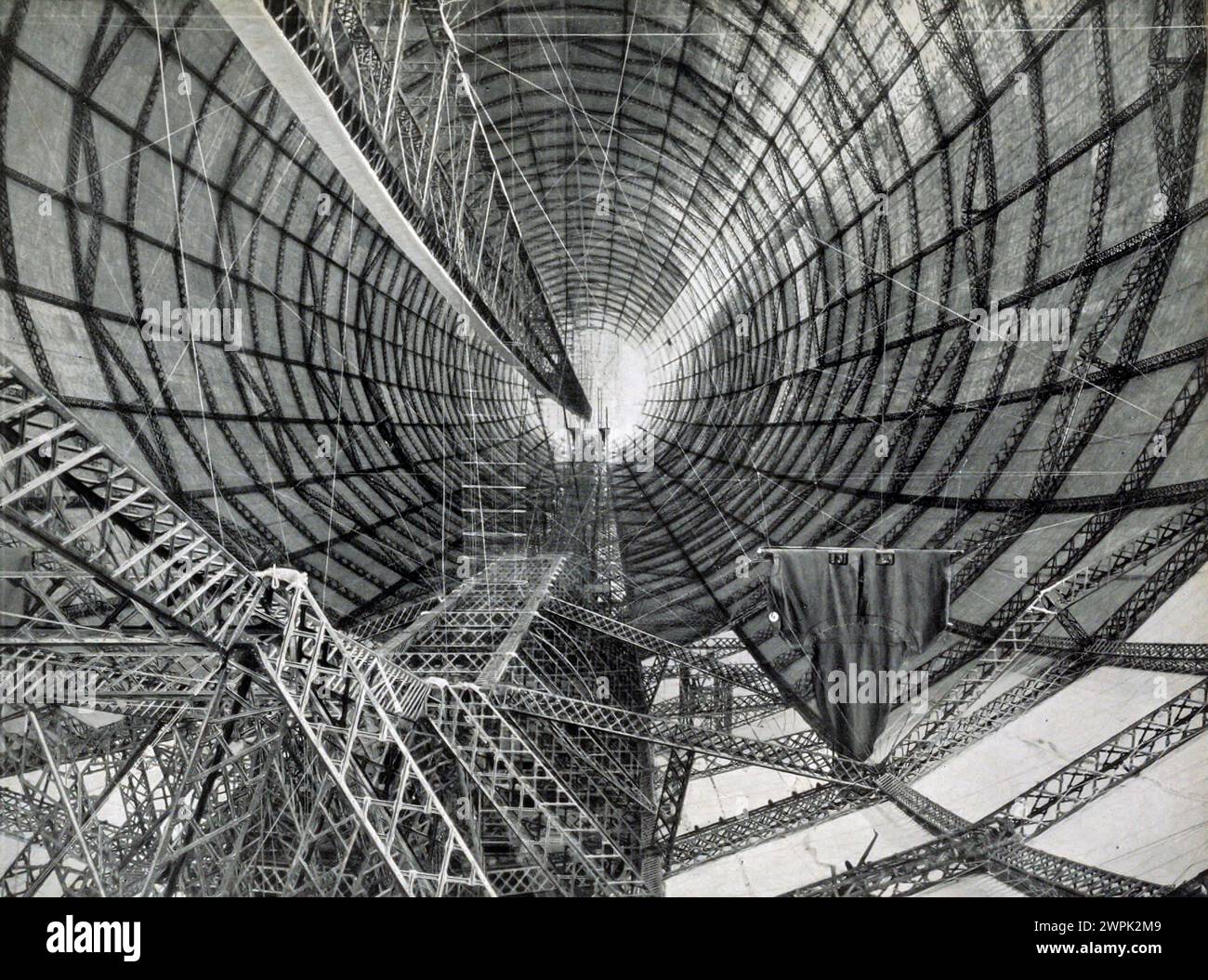 Zeppelin interior hi-res stock photography and images - Alamy