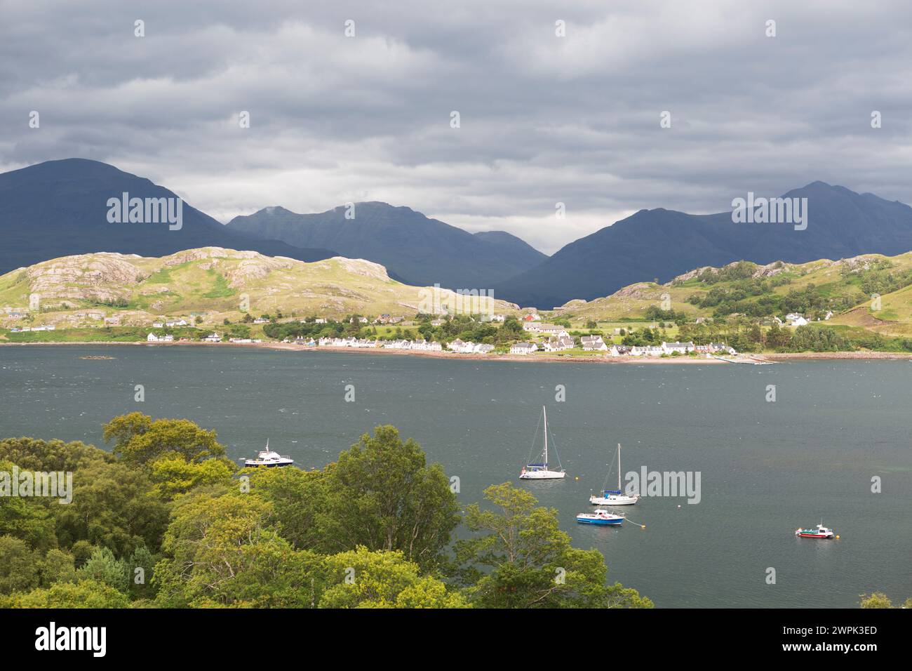 Loch torridon hi-res stock photography and images - Alamy