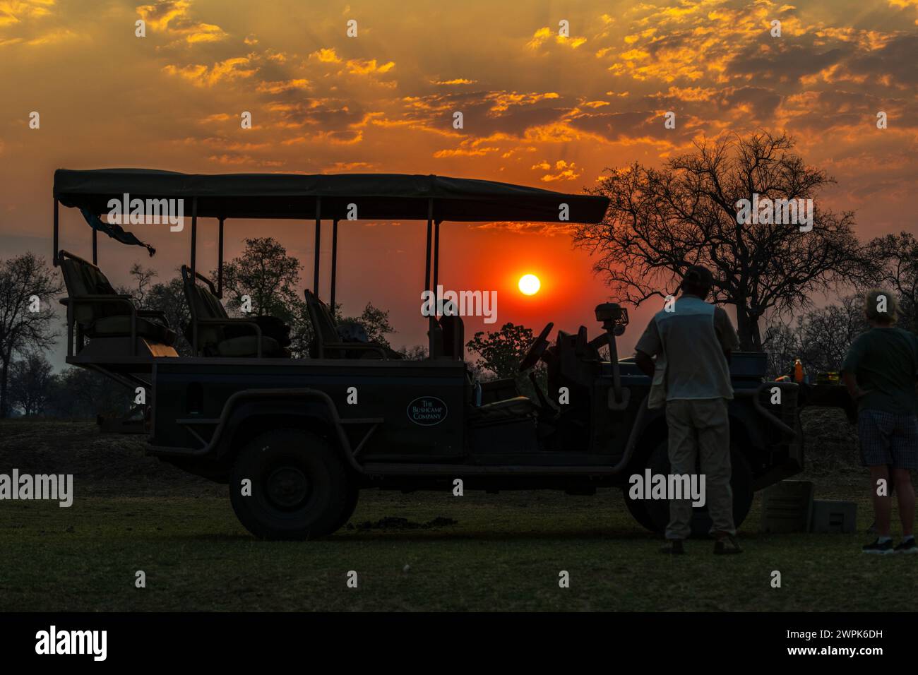 Game drive sundowners in South Luangwa National Park in Zambia ...